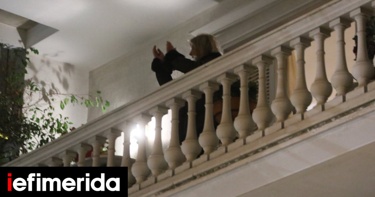Κορωνοϊός: Η Ελλάδα υποκλίνεται σε γιατρούς και νοσηλευτές ...