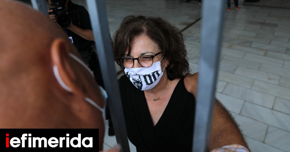 Δίκη Χρυσής Αυγής: Ξέσπασε σε λυγμούς η Μάγδα Φύσσα μετά την απόφαση ...