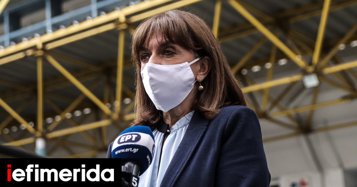 Η Κατερίνα Σακελλαροπούλου έκανε την 3η δόση του εμβολίου για τον ...