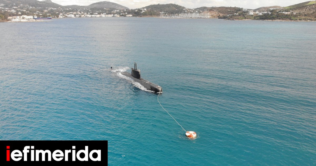 Οι ελληνικές θάλασσες πήραν «φωτιά» -Εντυπωσιακές εικόνες από ...