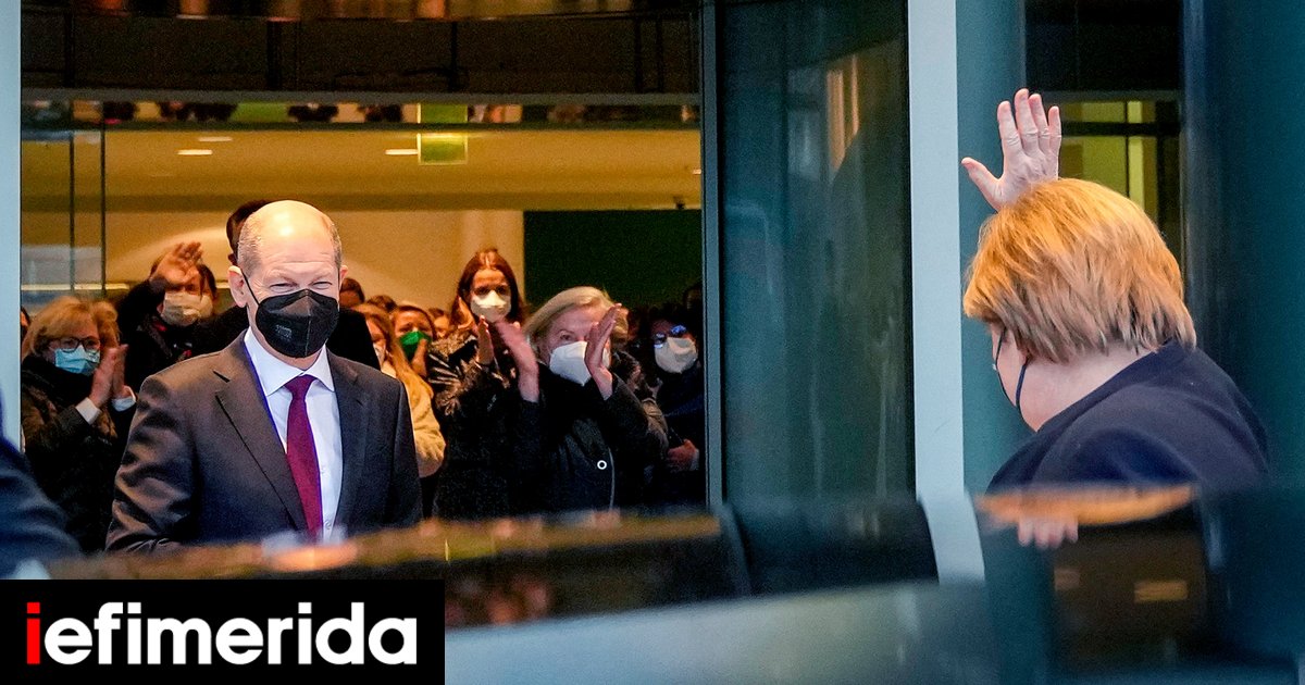 Τέλος εποχής: Ανέλαβε ο Σολτς, η Μέρκελ του παρέδωσε τα κλειδιά της ...