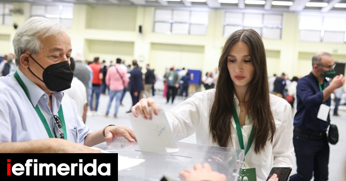 Συνέδριο ΠΑΣΟΚ: Σε εξέλιξη η ψηφοφορία για τη νέα Κεντρική Επιτροπή ...