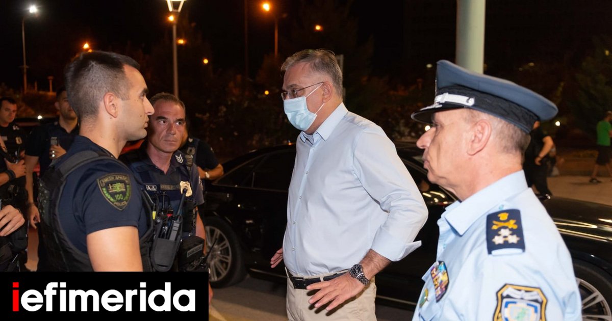 Κοντά στους τραυματίες αστυνομικούς της αιματηρής συμπλοκής ο Τάκης ...