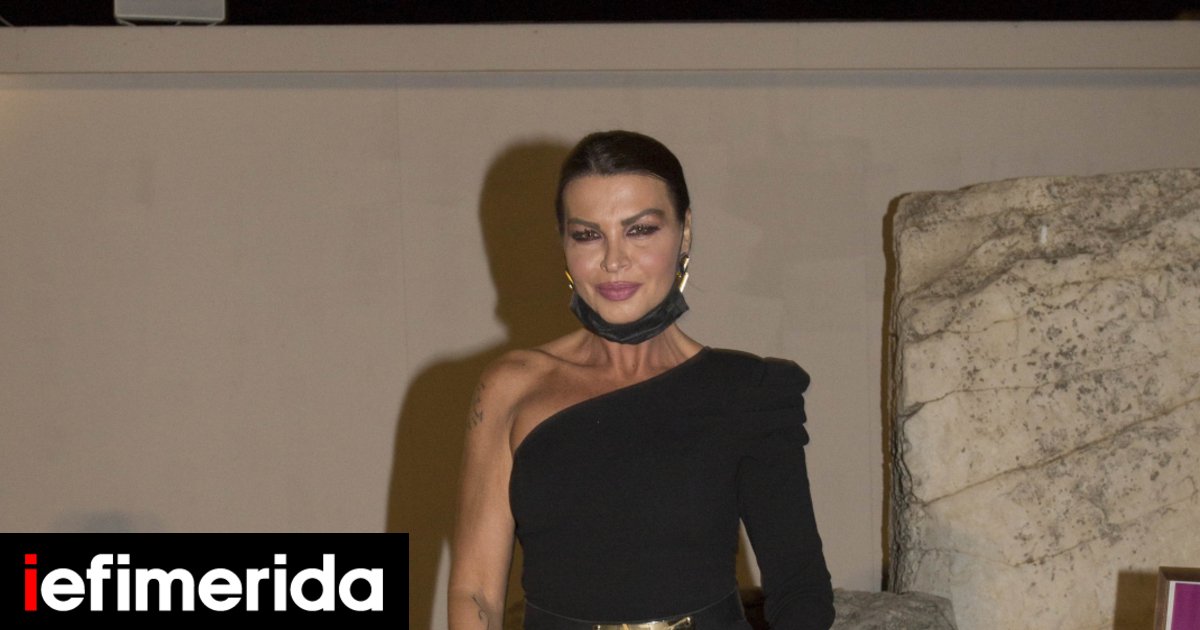 Η Νίνα Λοτσάρη με σέξι μαύρο μαγιό και εντυπωσιακά γυαλιά -Ποζάρει μέσα ...