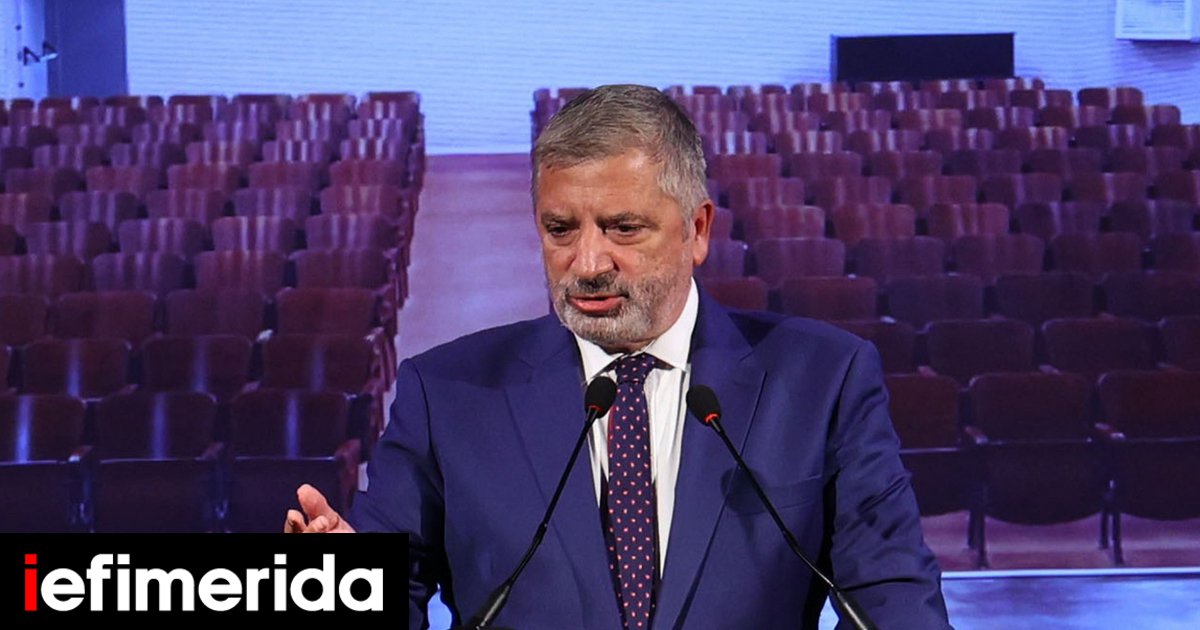 Greece lost 20,000 doctors in the brain drain, Patoulis says ...