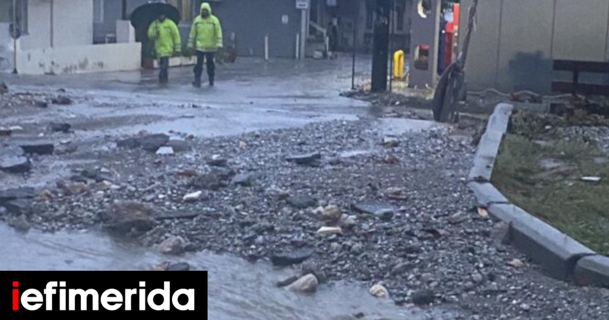 Κακοκαιρία στην Κατερίνη: Μισό μέτρο το νερό -Πλημμύρισαν καταστήματα ...