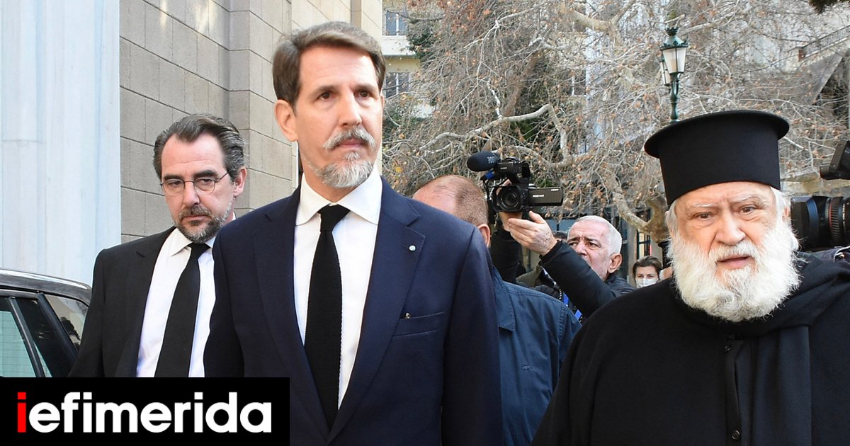 Τέως βασιλιάς Κωνσταντίνος: Τρισάγιο σε στενό κύκλο στο Α’ Νεκροταφείο ...