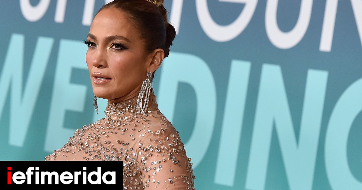 Η Τζένιφερ Λόπεζ ποζάρει γυμνή, μόνο με τα παπούτσια της -Απίστευτα σέξι στα 53 της ...