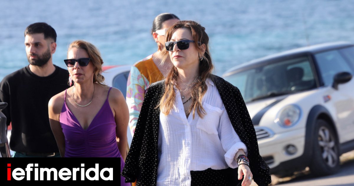 Η Δήμητρα Παπαδοπούλου ήταν η πιο cool καλεσμένη στον γάμο του Πάνου ...