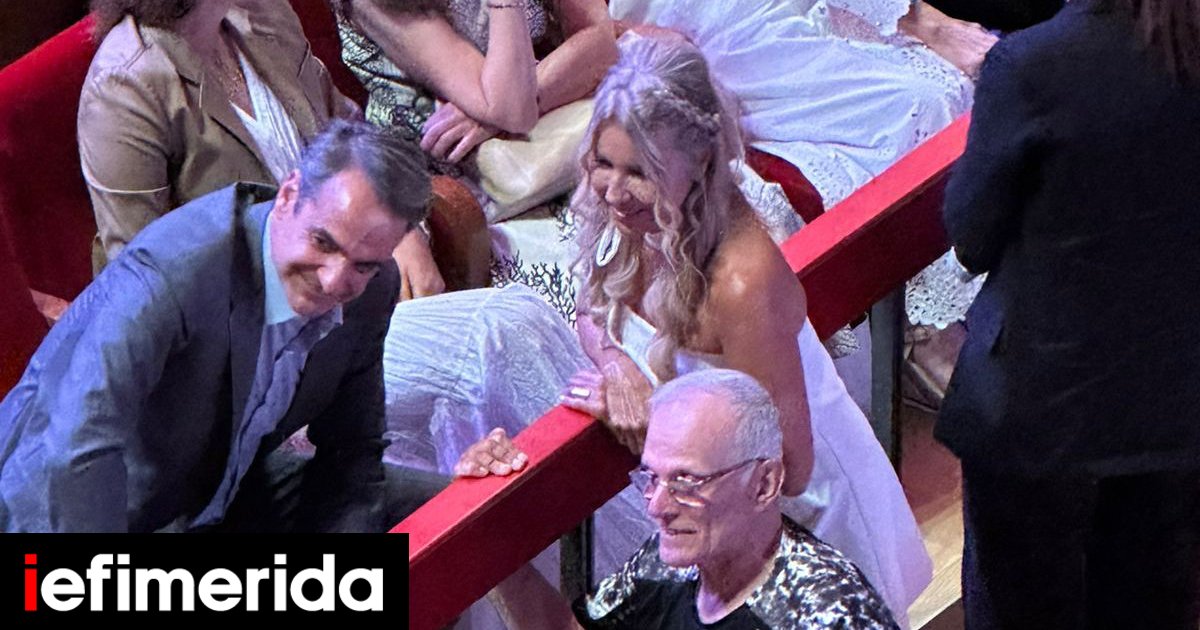 Βίντεο: Η στιγμή που ο Αλέξης Τσίπρας απέφυγε τον Κυριάκο Μητσοτάκη ...