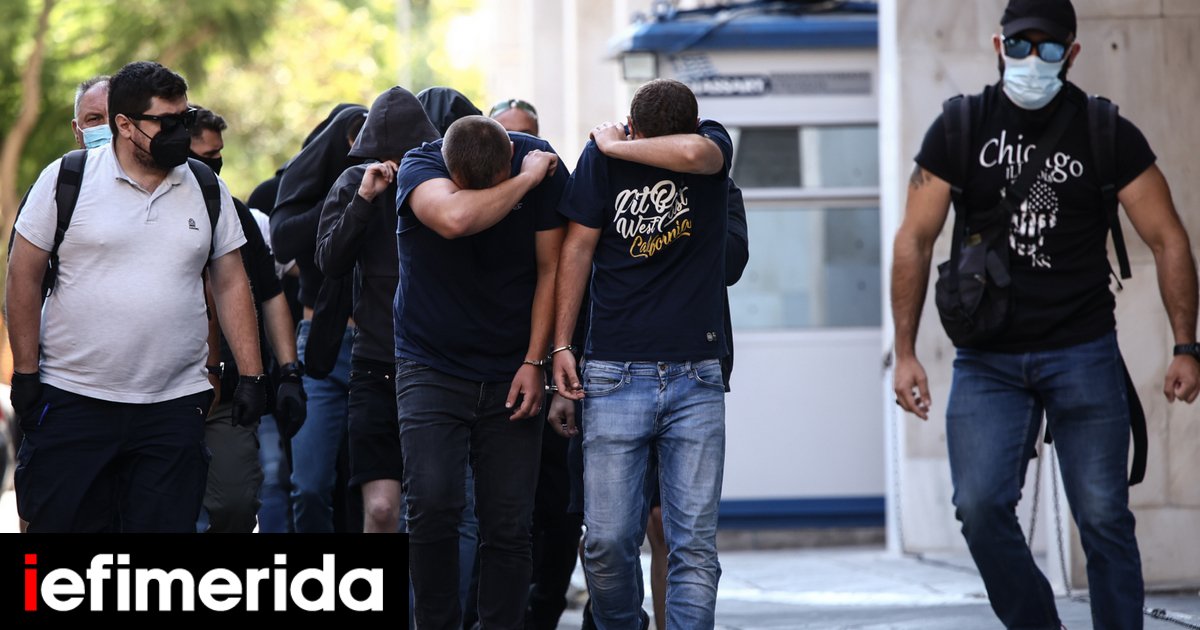 Δολοφονία Κατσουρή: Ανά ομάδες θα απολογούνται οι 105 συλληφθέντες -Στο ...