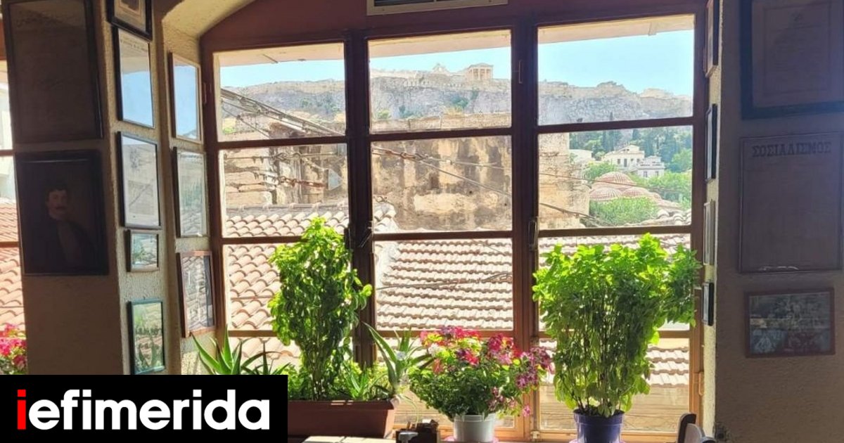Το ιστορικό καφενείο με το ωραιότερο «μπαλκόνι» στην Αθήνα -Στέκι ...