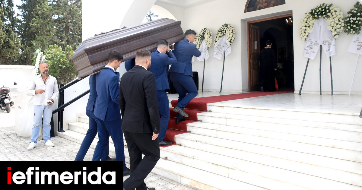 Σε κλίμα οδύνης το τελευταίο «αντίο» στην τραγουδίστρια Λιζέτα Νικολάου ...