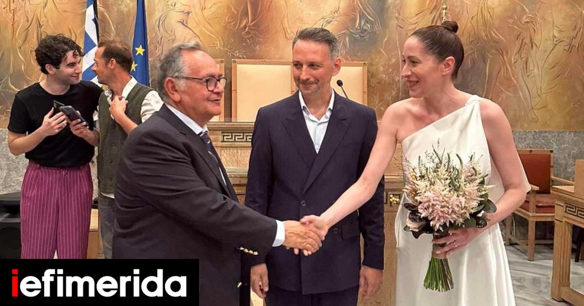 Κόρα Καρβούνη: Παντρεύτηκε με τον επί χρόνια σύντροφό της, Παναγιώτη ...