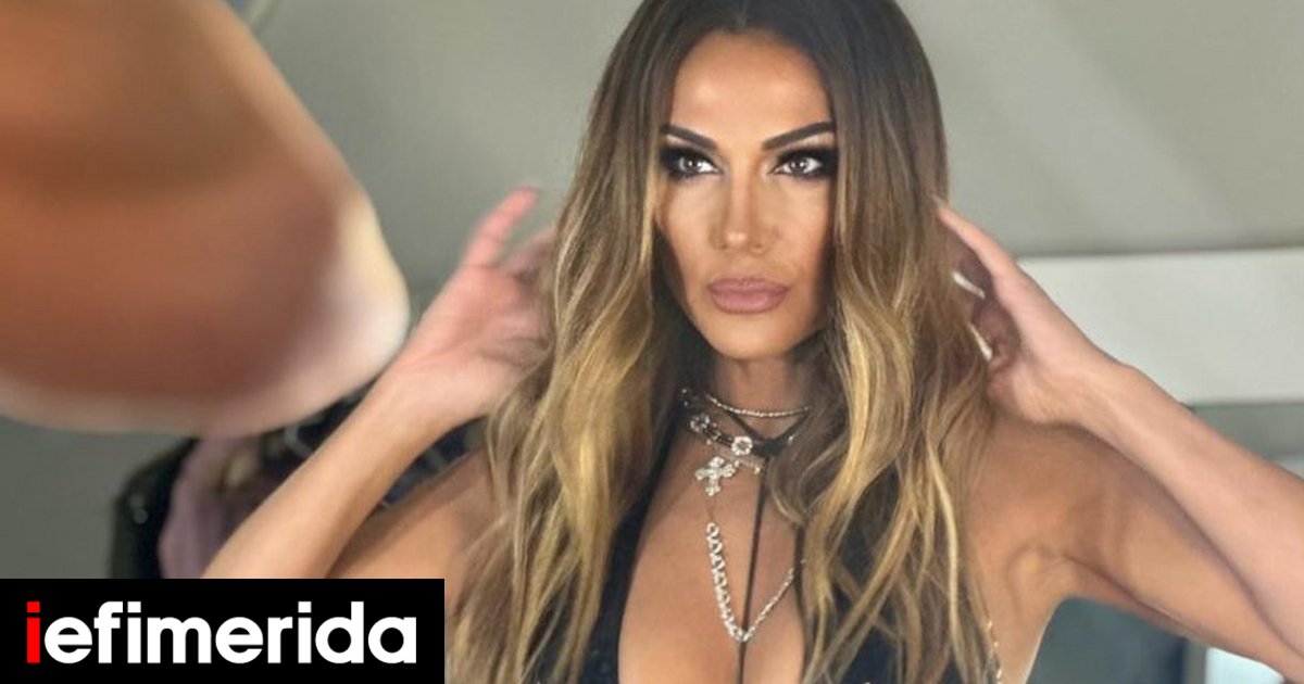 Δέσποινα Βανδή: «Έβαλε φωτιά» στη σκηνή με το super αποκαλυπτικό φόρεμά της [εικόνες & βίντεο ...