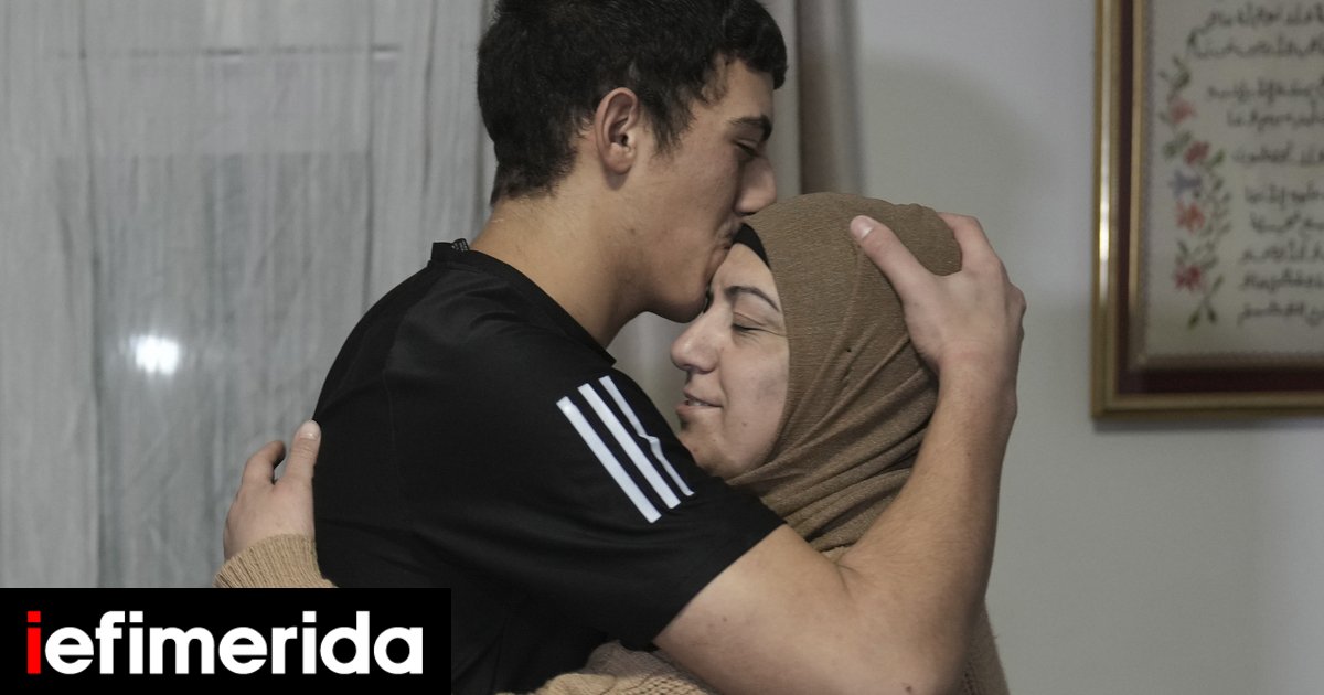 Το Ισραήλ αποφυλάκισε 33 Παλαιστίνιους κρατούμενους στο πλαίσιο της συμφωνίας με τη Χαμάς ...