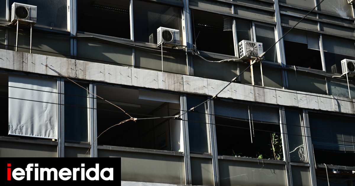 Ηχητικό ντοκουμέντο: Η στιγμή της έκρηξης έξω από το υπουργείο Εργασίας ...