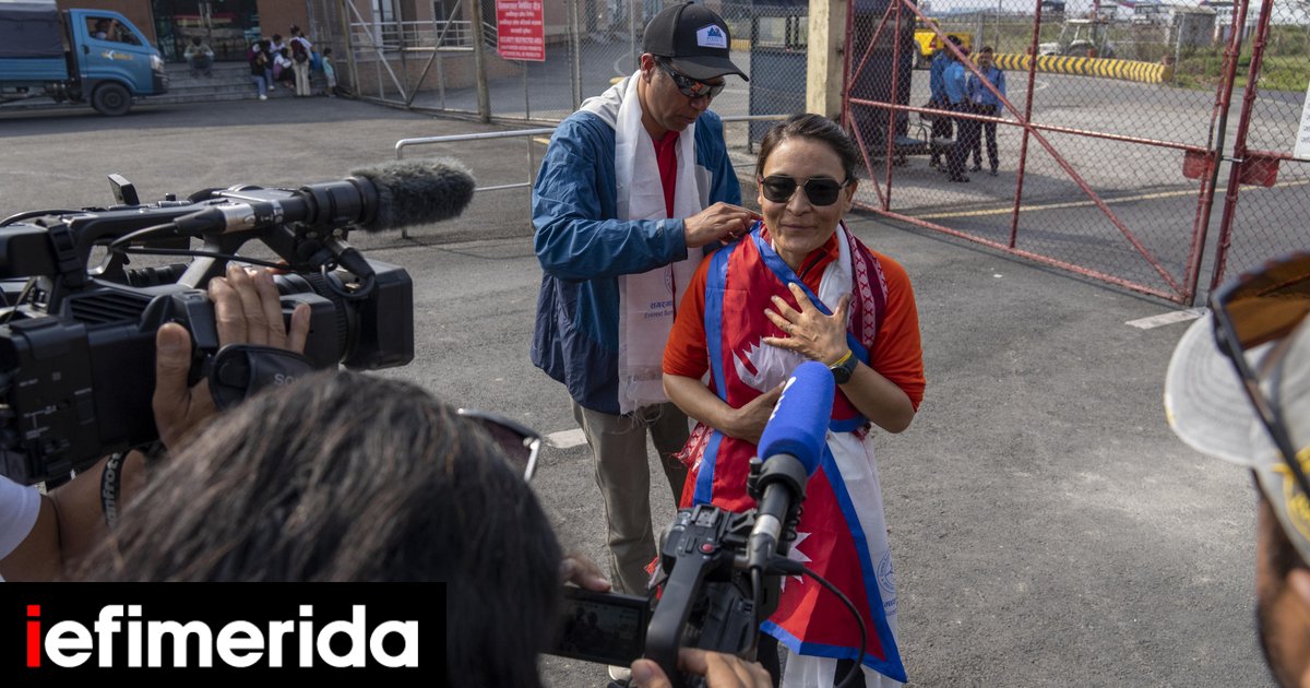 Αυτή η γυναίκα έσπασε το ρεκόρ ταχύτερης ανάβασης στο Έβερεστ -Σε 14 ώρες και 31 λεπτά [βίντεο ...