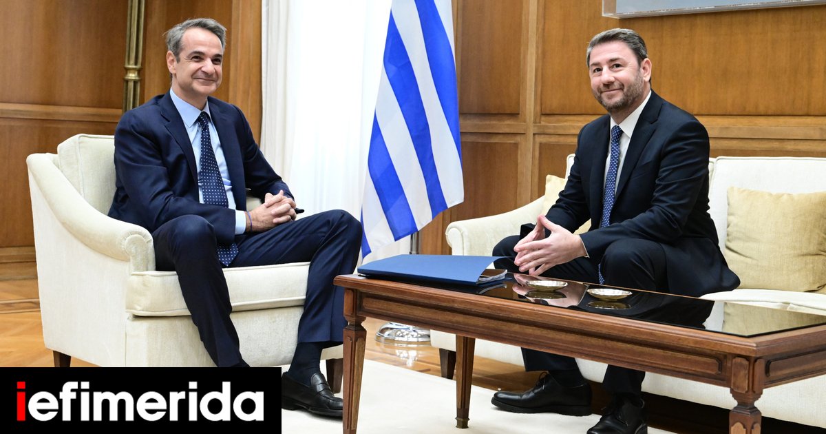 Mitsotakis receives Androulakis, stresses importance of having 'open ...