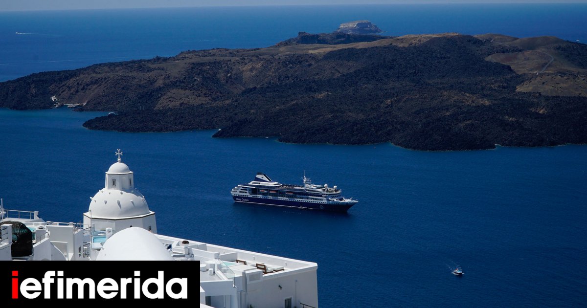 Greek Authorities Monitor Increased Volcanic Activity in Santorini ...