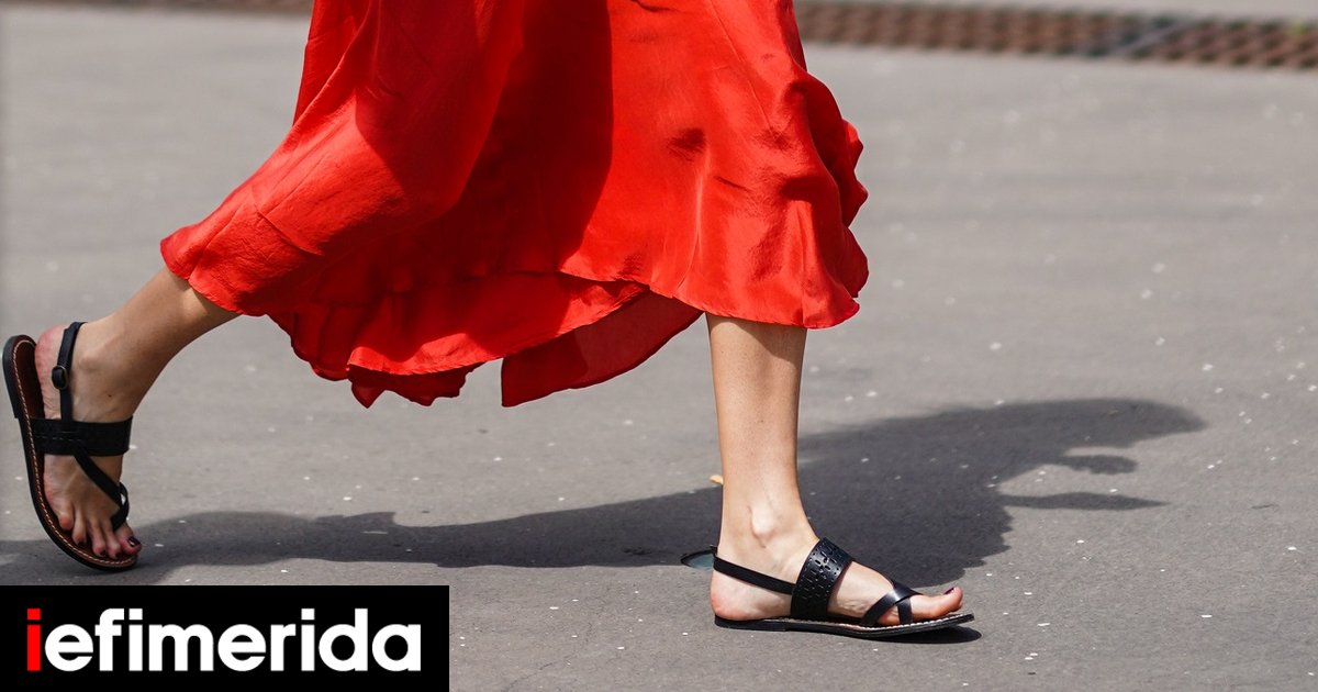 Τα κομψά σανδάλια από τα Mango που ταιριάζουν τέλεια με τα μίντι φορέματά σας -Θα τα φοράτε όλη ...