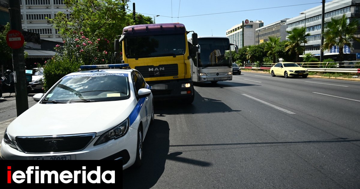 Τροχαίο στη λεωφόρο Συγγρού -Λεωφορείο συγκρούστηκε με γερανό [βίντεο ...