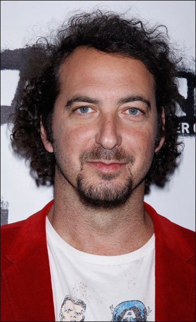 Αυτός είναι ο David Bar Katz που λέγεται ότι ήταν εραστής του Φίλιπ ...