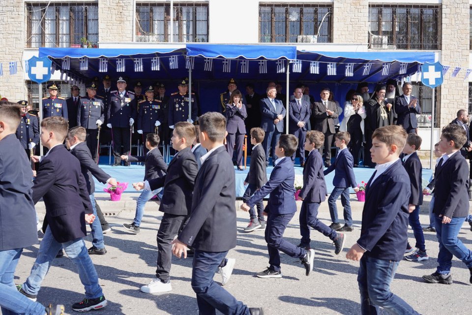Στην Καστοριά η Κατερίνα Σακελλαροπούλου -Για τον εορτασμό των 110 ...