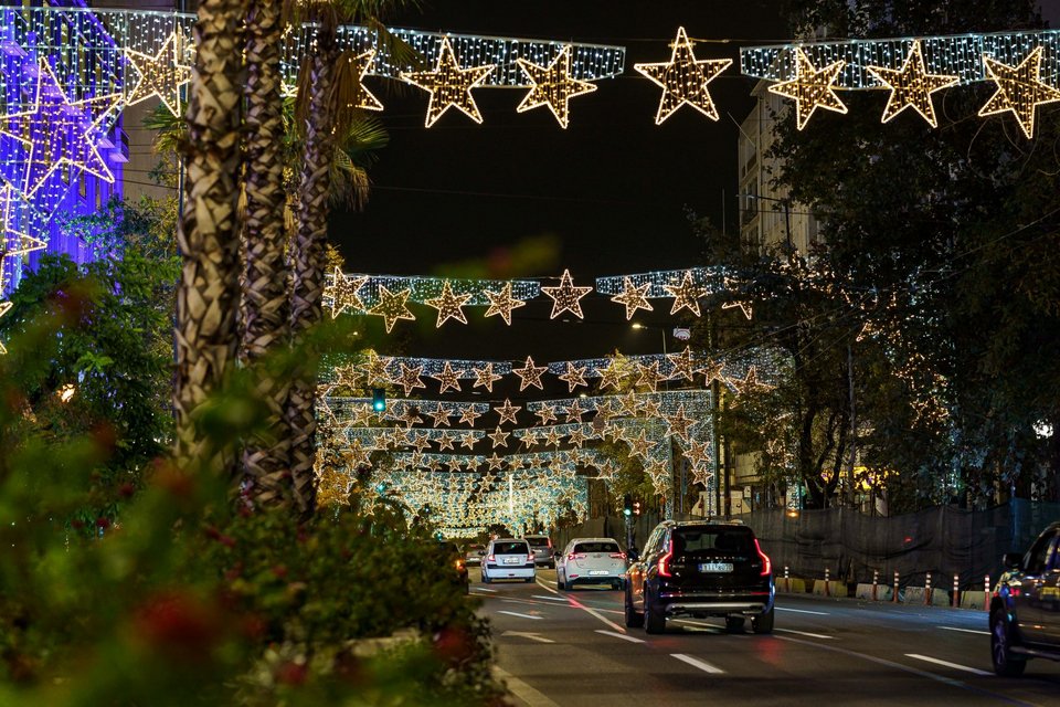 Η χριστουγεννιάτικη Αθήνα μέσα από 40 φωτογραφίες -Με άλλη διάθεση ...