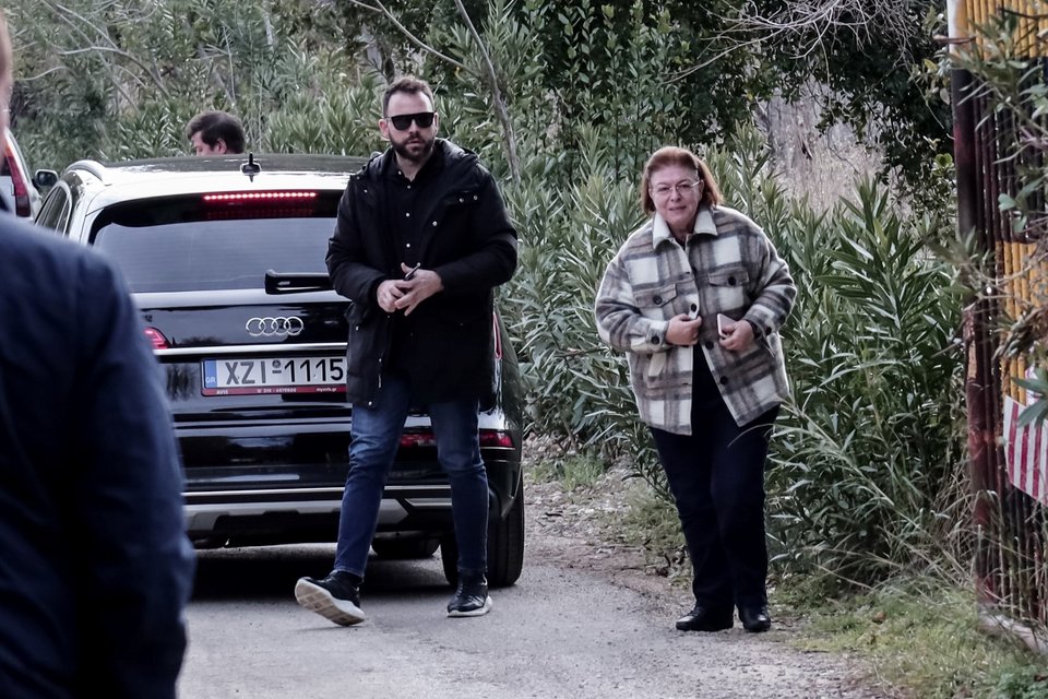 Αυτοψία Μενδώνη στο Τατόι -Πώς προχωράνε οι εργασίες για την ταφή του ...
