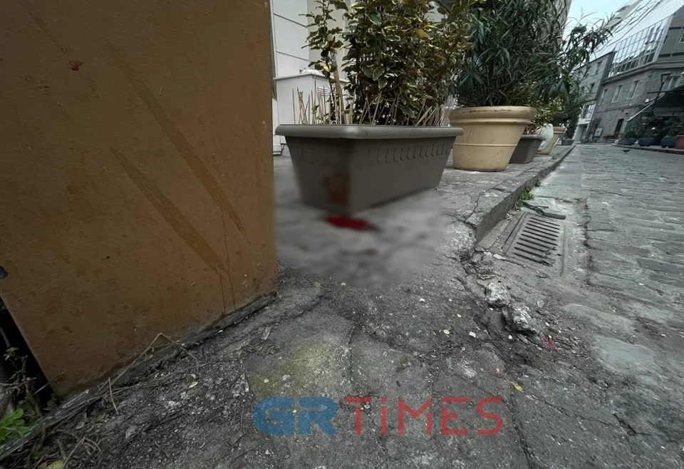 Θεσσαλονίκη: Πως έγινε η αιματηρή συμπλοκή στα Λαδάδικα με 2 τραυματίες - Γιατί κάλεσαν το 112 ...