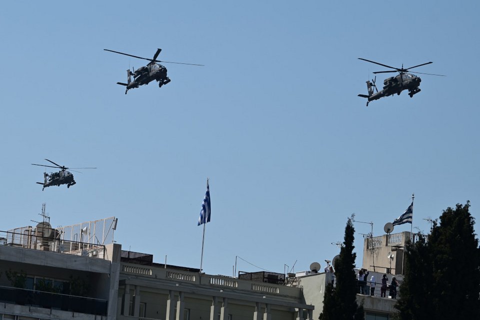 25 Μαρτίου: Η στιγμή της απογείωσης των Rafale -«Κόβουν την ανάσα» τα ...
