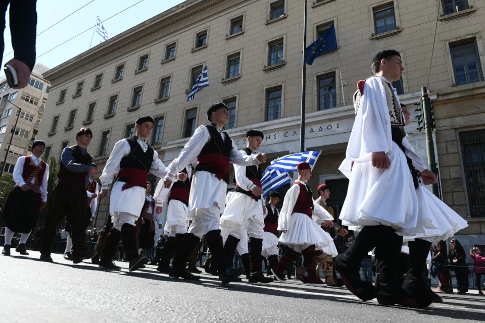 20+1 εντυπωσιακές φωτό από την μαθητική παρέλαση της 25ης Μαρτίου ...