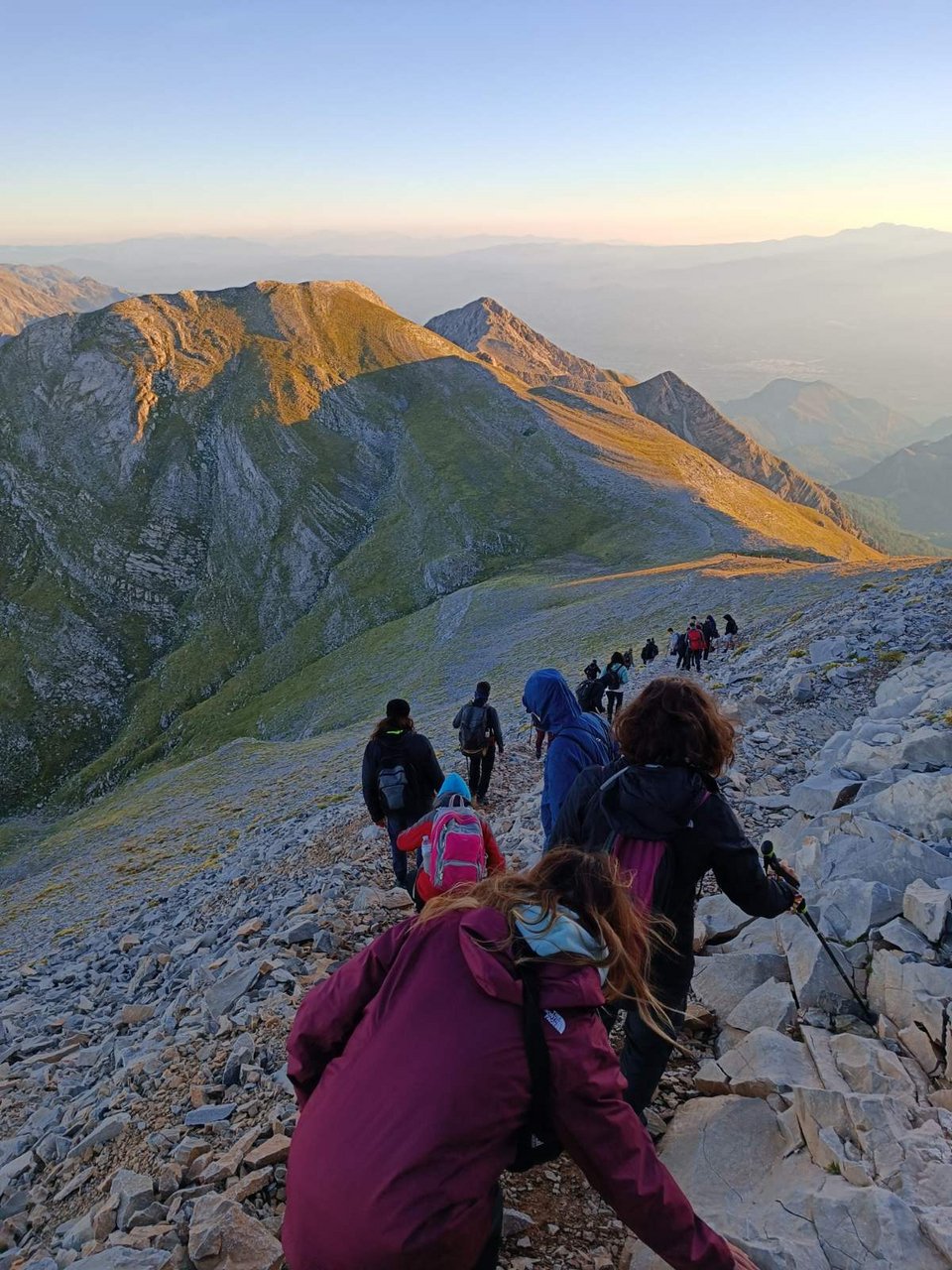 Νυχτερινή ανάβαση στον Ταΰγετο: Είδαμε το «φαινόμενο της πυραμίδας» στα ...