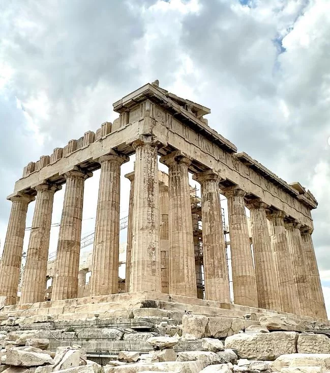 Ιβάνκα Τραμπ: Ένιωσε "δέος" στην Ακρόπολη, επισκέφθηκε και τους Δελφούς ...