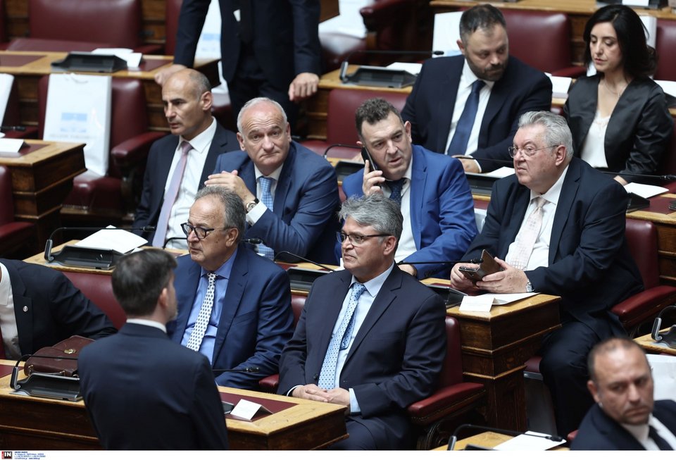 Στη Βουλή οι 10 της Νίκης του Δημήτρη Νατσιού -Σχεδόν όλοι άνδρες, μόνο ...