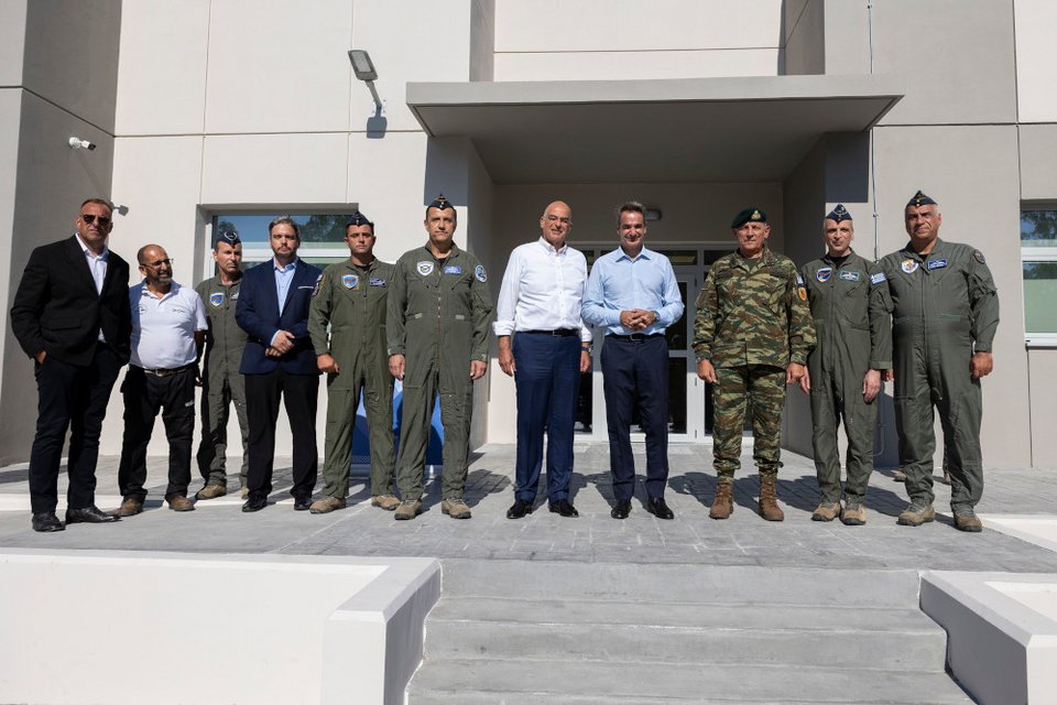 Καλαμάτα: Στην 120 Πτέρυγα Εκπαίδευσης Αέρος ο Μητσοτάκης -Η αναφορά ...