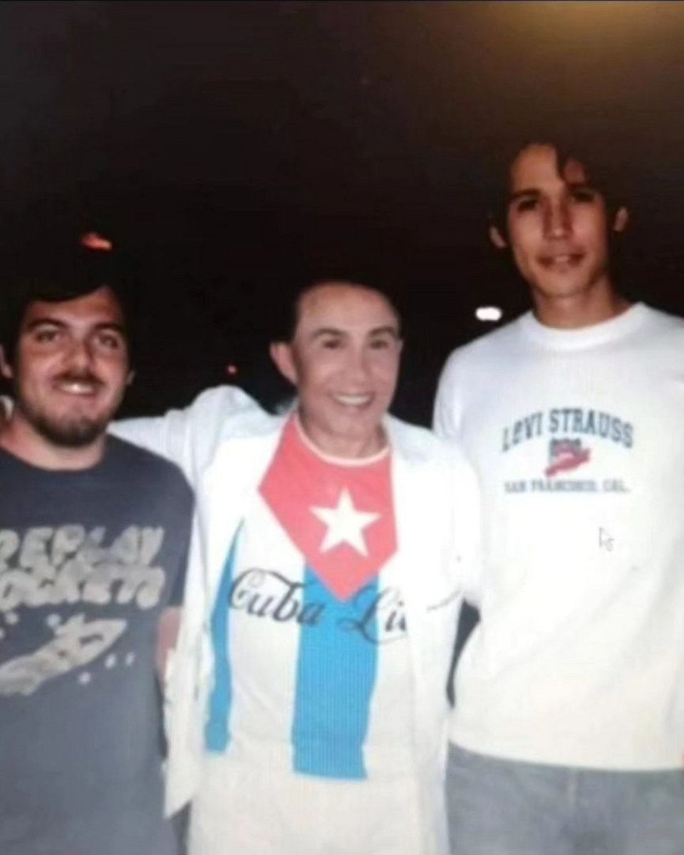 Σωτήρης Κοντιζάς: Η φωτογραφία του από το παρελθόν μαζί με τον Γιάννη ...