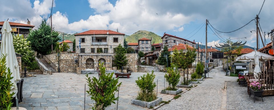 Τα 5 ορεινά χωριά της Ελλάδας με τις πιο όμορφες πλατείες -Γραφικές και ...