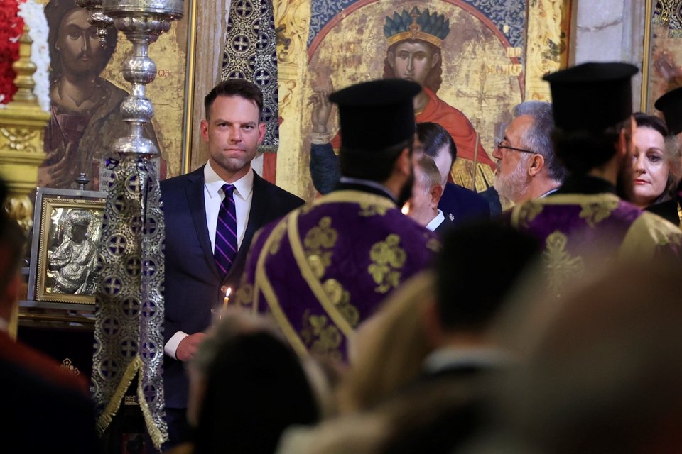 Στέφανος Κασσελάκης: Παρακολούθησε την Ακολουθία του Επιταφίου στην ...
