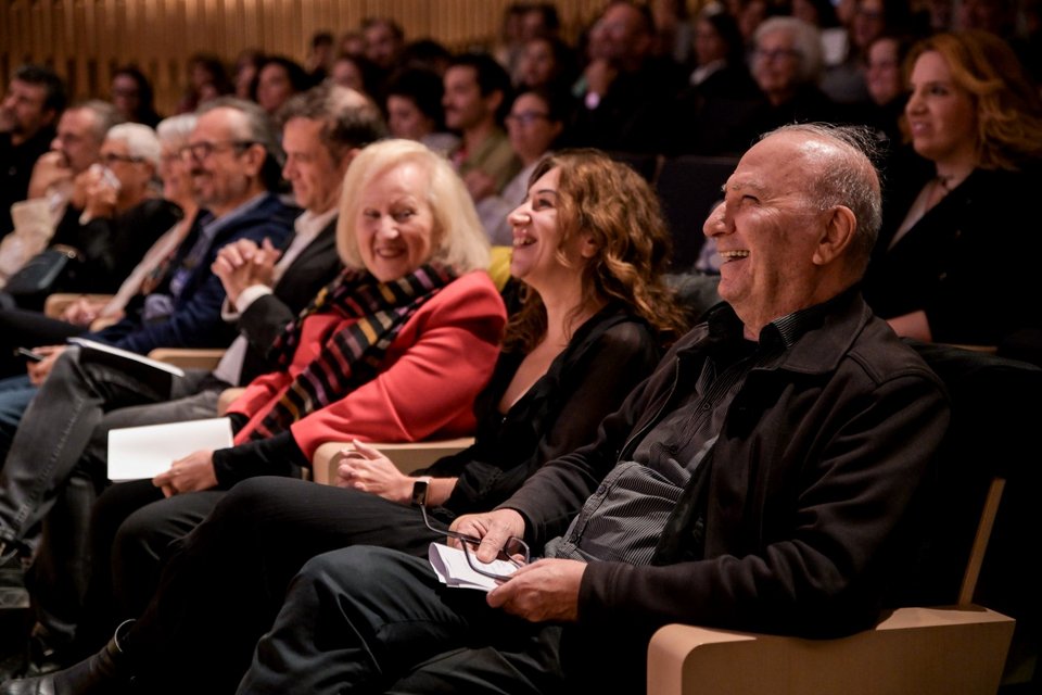 Βραβεία Θεάτρου 2023-2024: Αυτές είναι οι καλύτερες παραστάσεις και ...