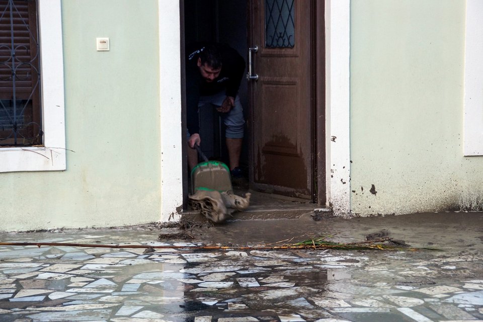 Εικόνες Αποκάλυψης από το πέρασμα της κακοκαιρίας Bora στη Ρόδο ...