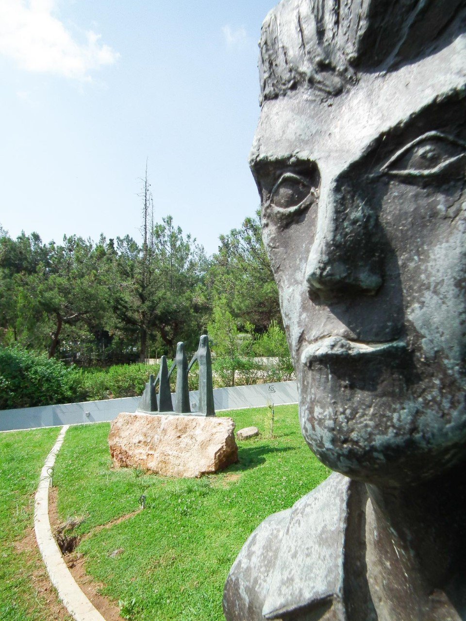 Εμπειρία! Ξενάγηση στην υπαίθρια γλυπτοθήκη και το εργαστήρι του ...