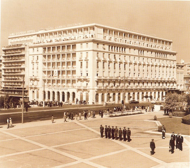 «Μεγάλη Βρεταννία»: Η ιστορία του ξενοδοχείου που έγινε σύμβολο της ...