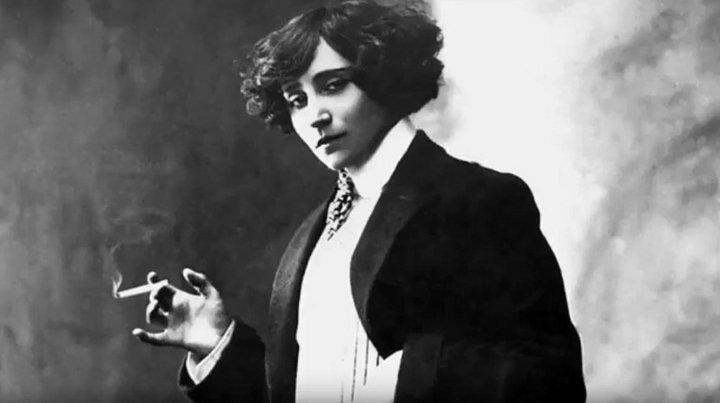 Colette, η συγγραφέας που σκανδάλισε τους Γάλλους -Κοιμόταν με τις ...