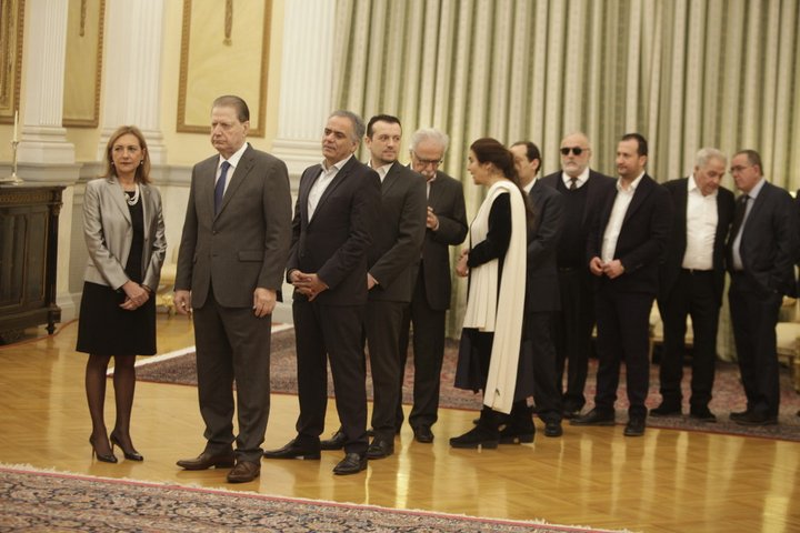 Οι ευχές πολιτικών αρχηγών, υπουργών στον Πρόεδρο της Δημοκρατίας ...