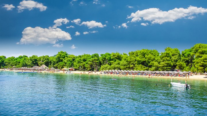 Αυτές είναι οι 486 παραλίες της Ελλάδας που πήραν Γαλάζια Σημαία [λίστα ...