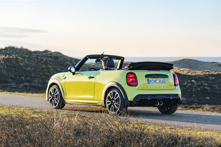 Νέο MINI Cabrio με περισσότερο στυλ - iefimerida.gr
