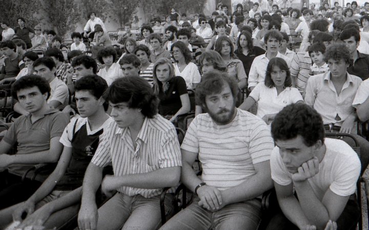 Μια «πτήση» πάνω από τη δεκαετία του 1970 μέσα από δέκα σπάνιες ...