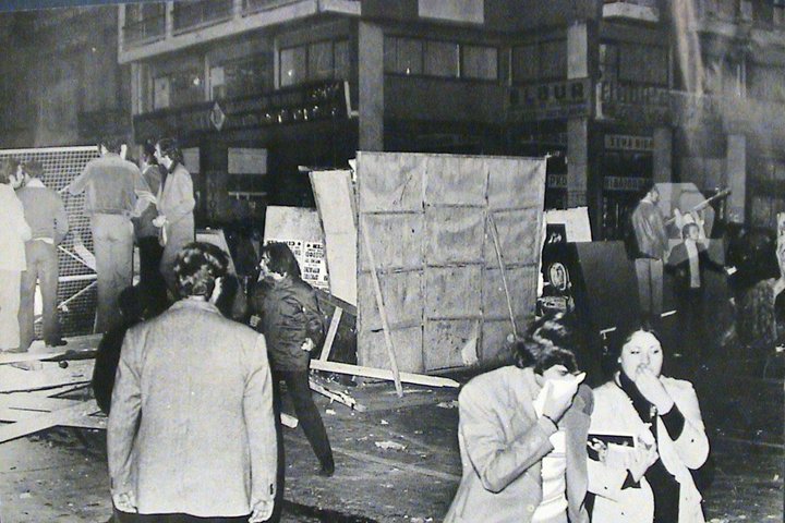Πολυτεχνείο 1973: Οι 4 μέρες που συγκλόνισαν την Ελλάδα -Σπάνιες ...